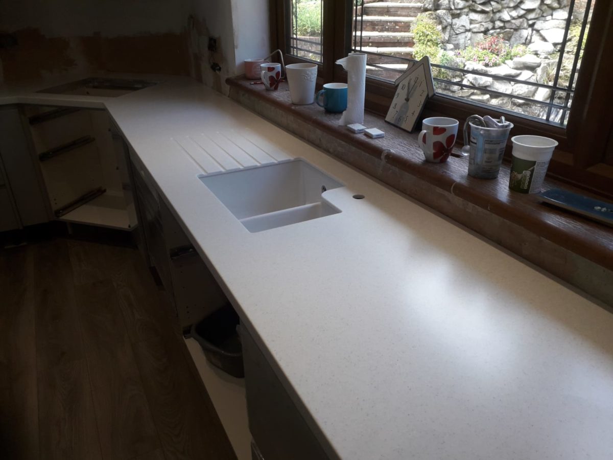 Solid Surface | Mr Kitchen Worktop Fitter