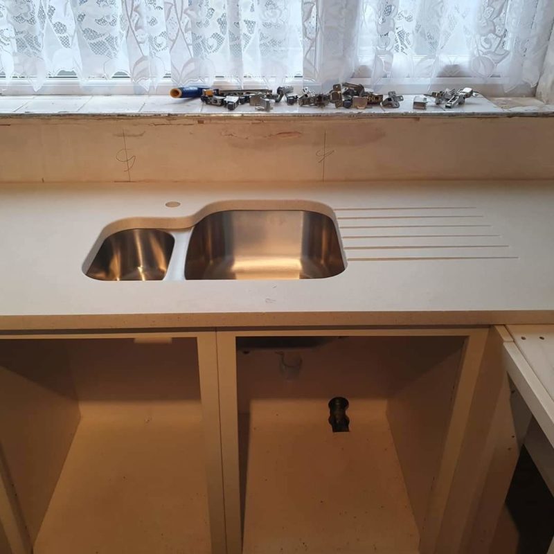 Solid Surface | Mr Kitchen Worktop Fitter