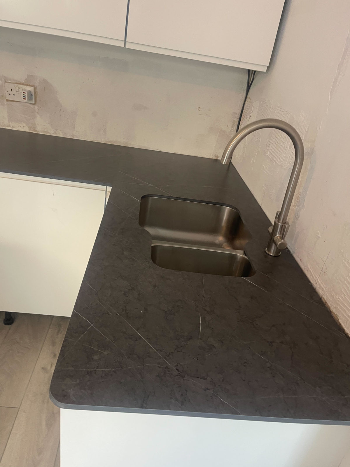 5 Timeless Reasons to Choose Grey Granite Worktops